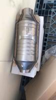 China 200 CPSI Double-Bed Three-Way Catalytic Converter - 95% CO/HC Reduction, 100,000+ km Lifespan for sale