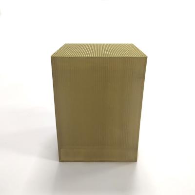 China Honeycomb Ceramic VOC Catalyst 150x150mm with 46-400 CPSI Cell Density for Organic Waste Gas Treatment for sale