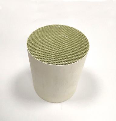 China 200 CPSI Round Ceramic Catalyst Substrate 4 Inch Diameter for Automotive Exhaust Systems - Euro 6 EPA Tier 3 Compliant for sale