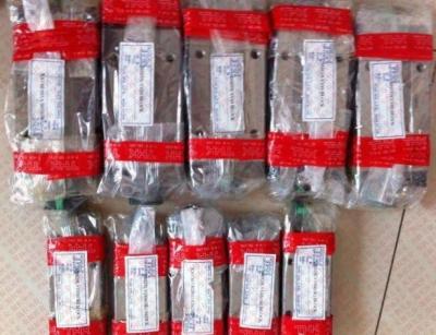China THK Linear Guide Rail SHS15C to SHS65C High Rigidity CNC Machine Slide Block for sale