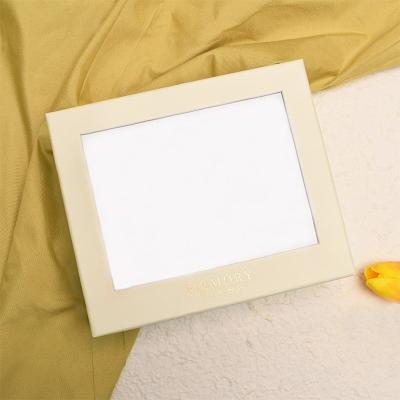 China Varnished Window Cardboard Gift Packaging Box With Window 1200g for sale