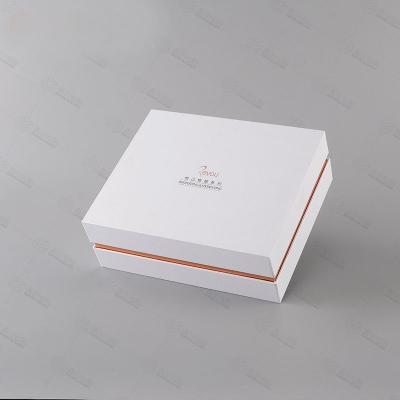 China Luxury Cardboard Gift Packaging Box Lid And Base Lipstick Paper Box for sale