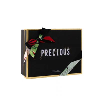 China Luxury Paper Birthday Cardboard Gift Packaging Box Customized Logo for sale