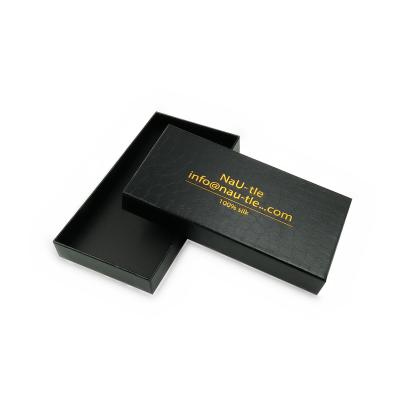 China Personalized Luxury Custom Rigid Paper Box Gift Packaging Lid And Base Box With Logo for sale