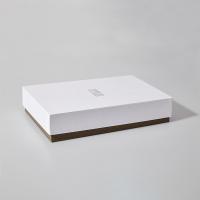 China Custom Logo Modern Commercial Present Boxes With Lids Cardboard Gift Packaging Box for Mothers Day for sale