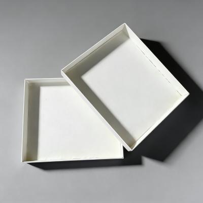 China Customizable Recyclable Matt Laminated Cardboard Packaging Box for Earphone Gift Packaging for sale