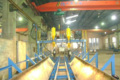 China Gantry T / H Beam Welding Machine for Automatic Production Line 200mm - 1200mm Width Flange for sale