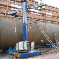 China Custom Column Boom Welding Machine With Ladder Marine Building for sale