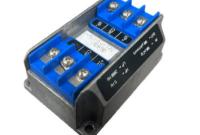 China IPC704 244-704-000-042 A1-B03-C100-D100-E5-F2000-G0-H0-I0 Piezoelectric charge signal conditioner for bearing housing vibration velocity measurement  for sale