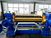 China Customized Working Layer Rubber Mixing Machine Blue Green Color Suitable For Industrial Rubber Processing Loading Port for sale