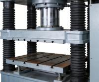 China Durable Column Rubber Vulcanizing Press Machine For Rubber Products Manufacturing for sale