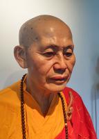 China Buddhist Monk'S Famous Wax Sculptures Figures Handmade Life Size Customized for sale