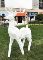 China Cute Deer Outdoor Fiberglass Sculpture Statue For Garden Park for sale