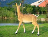 China Animal Giraffe Outdoor Fiberglass Sculpture For Zoo Forest Landscape for sale