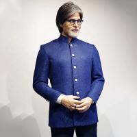 China Fiberglass Celebrity Wax Figures Attraction Human Figure Clay Sculpture Hyper Realistic for sale