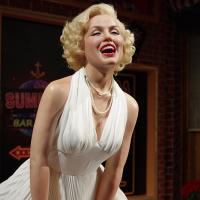 China Resin Celebrity Wax Figures Handmade Realistic  LifeSize Marilyn Monroe Wax Statue for sale