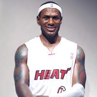 China NBA Player LeBron James Wax Statue Figure Custom 203cm for sale