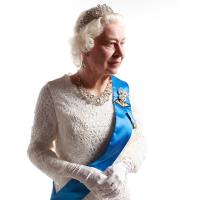 China Majesty Queen Elizabeth Wax Statue Figure Fiberglass High Simulated Realistic for sale