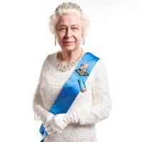 China Majesty Queen Elizabeth Wax Statue Figure Fiberglass High Simulated Realistic for sale