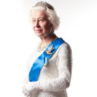 China Majesty Queen Elizabeth Wax Statue Figure Fiberglass High Simulated Realistic for sale
