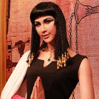 China Handmade Simulation Hyper Realistic Statue Elegent Human Wax Figure For Art Museum for sale