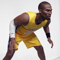 China Realistic Kobe Bryant Figures Wax Sculpture Handmade Silicone Status Indoor for sale