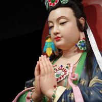 China Buddha Religion Fiberglass Big Size Super Realistic Guanyin Wax Statue For Display for sale