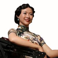 China Handmade Simulated Custom Silicone Portrait Statue Of Sexy Model for sale