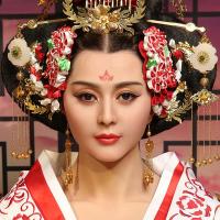China Realistic Female Character Lifelike Full Size Ancient Emperor Wu Ze Tian Wax Statues for sale