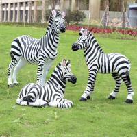 China Extra Large Fiberglass Animal Sculpture Zebra Simulation Landscape Display for sale