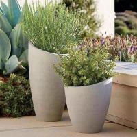 China Decor Large Outdoor Garden FRP Flower Pots Cone Shape for sale