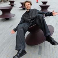 China Public FRP Sculpture Funny Fiberglass Gyro Shaped Chair Outdoor for sale