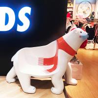 China Polar Bear FRP Sculpture / Animal Custom Fiberglass Sculptures Chair Nordic for sale