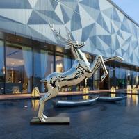China Custom Metal Deer Garden Sculptures / Metal Animal Sculptures for sale