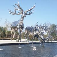 China Custom Metal Deer Garden Sculptures / Metal Animal Sculptures for sale