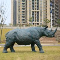 China OEM Outdoor Resin Animal Sculpture / Fiberglass Lifelike Rhinoceros Statues for sale