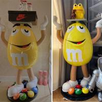 China M Bean Outdoor Fiberglass Sculpture Chocolate Life Size Ornaments ODM FOR Shopping Mall for sale