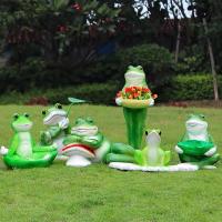 China Handmade Frog Fiberglass Garden Statues Cartoon Resin Animal Model for sale