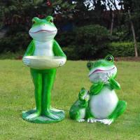 China Handmade Frog Fiberglass Garden Statues Cartoon Resin Animal Model for sale