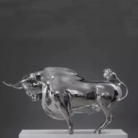 China Handmade Painted Resin Animal Statue / Art Fiberglass Cow Statue Hand Carving for sale