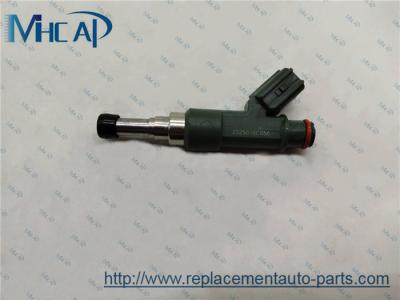 China Auto Parts Fuel Injector Nozzle OEM 23250-0C050 For Toyota Hilux Vigo 2TR for sale