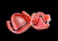 China Removable Full Acrylic Dentures with Resin Base and Artificial Teeth Suitable for Single Multiple and Complete Tooth Replacement for sale