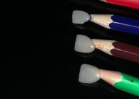 China Versatile Emax Ceramic Veneer Suitable for Multiple Dental Restoration Techniques Including Crowns Bridges and Laminates for sale