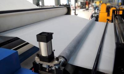 China Automatic Toilet Seat Cover Making Machine for sale