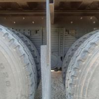 China Market Used Dump Trucks with Tubeless Tire Design from National Heavy Duty Truck Delong for sale