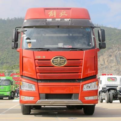 China 31-40t Load Capacity Heavy Duty Tractor Truck with Air Suspension and 420HP Engine for sale