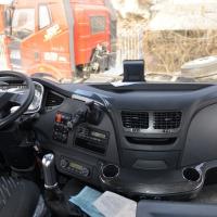 China 31-40t Load Capacity Heavy Duty Tractor Truck with Air Suspension and 420HP Engine for sale