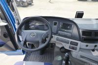 China Customized 420HP Heavy Duty Tractor Truck with Trailer and ≤5 Seats for sale