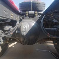 China 400L Fuel Tank Shacman Tractor Truck with Manual Transmission and Air Suspension Seat for sale