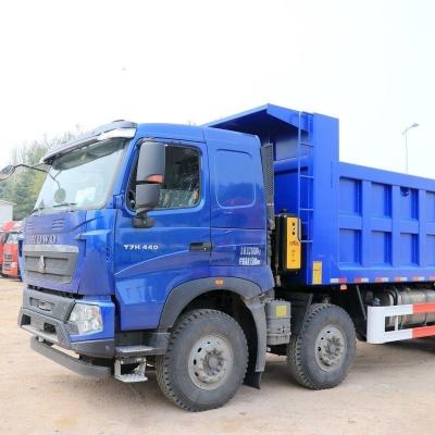 China Sinotruk HOWO T7h Tractor Engine with Air Suspension Seat 440HP and 1000L Fuel Tank for sale